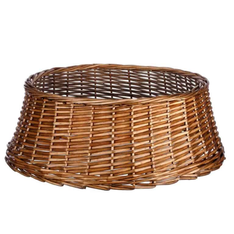 8 Creative Christmas Tree Collars to Spruce Up Your Tree - A Nod to Navy