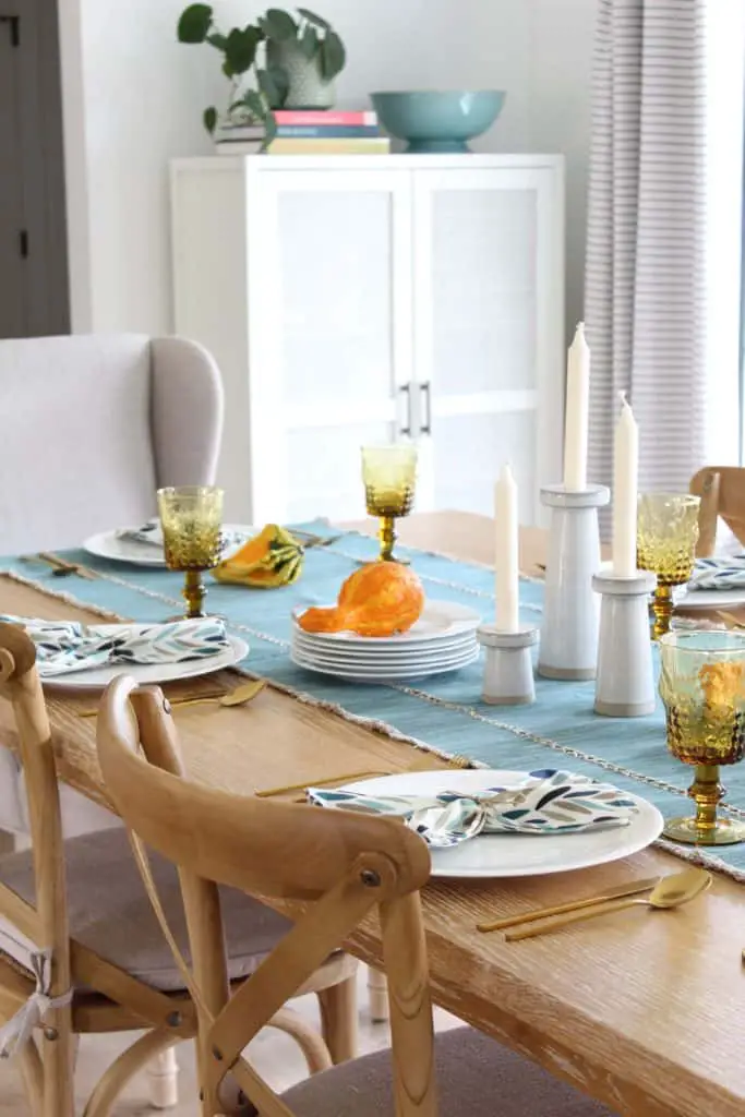 Charming & Simple Thanksgiving Table Ideas - A Nod to Navy